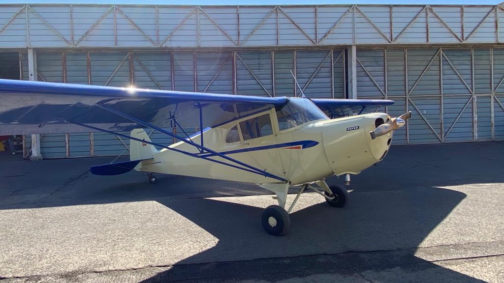 Piper J4E - Aviacenter