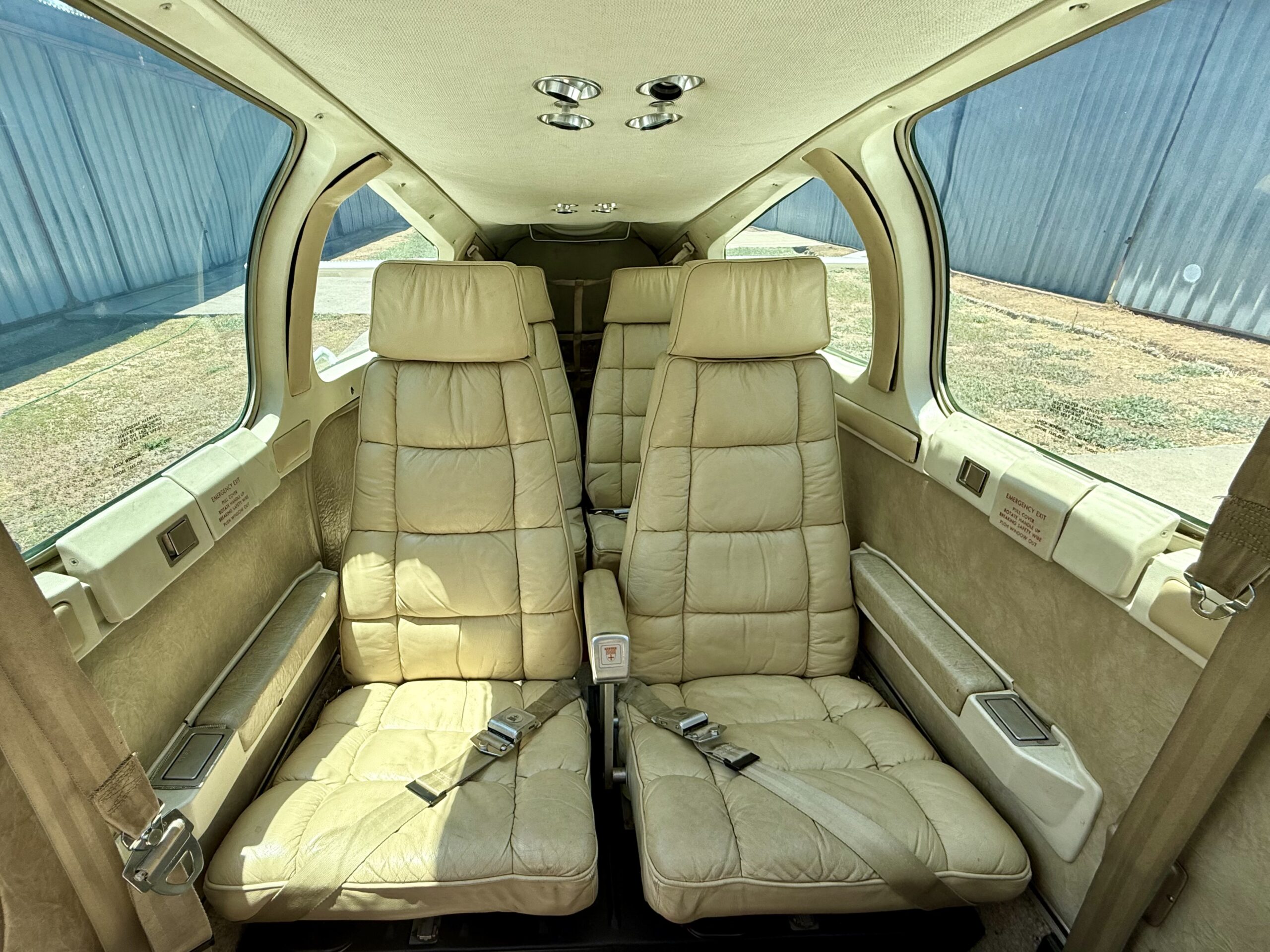 Beech Baron B55 - Aviacenter